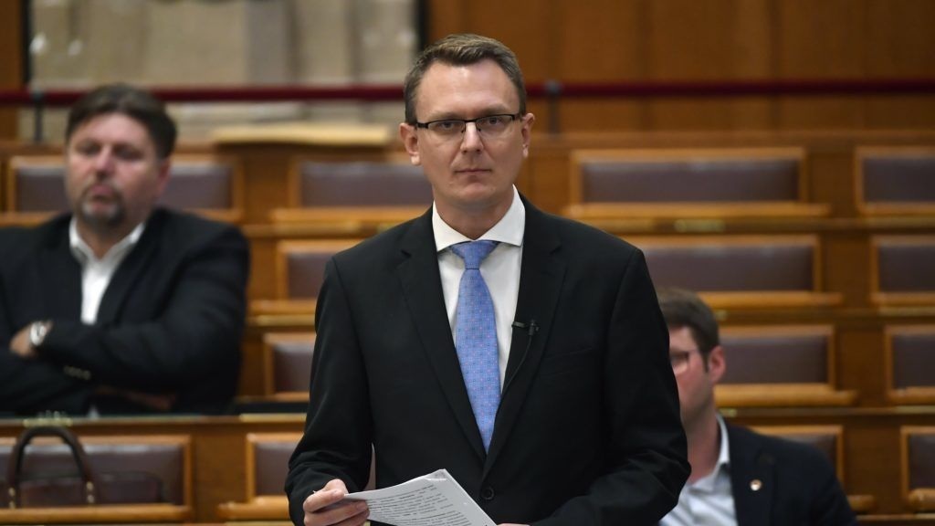 Rétvári Bence: Az állam nem lehet világnézetileg semleges | Vajdaság MA Rétvári Bence: Az állam nem lehet világnézetileg semleges | Vajdaság MA