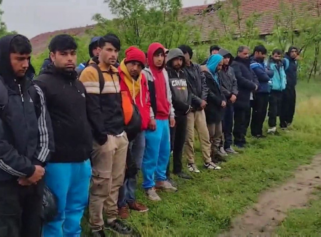 Mintegy 30 migráns szedtek össze Magyarkanizsa községben | Vajdaság MA