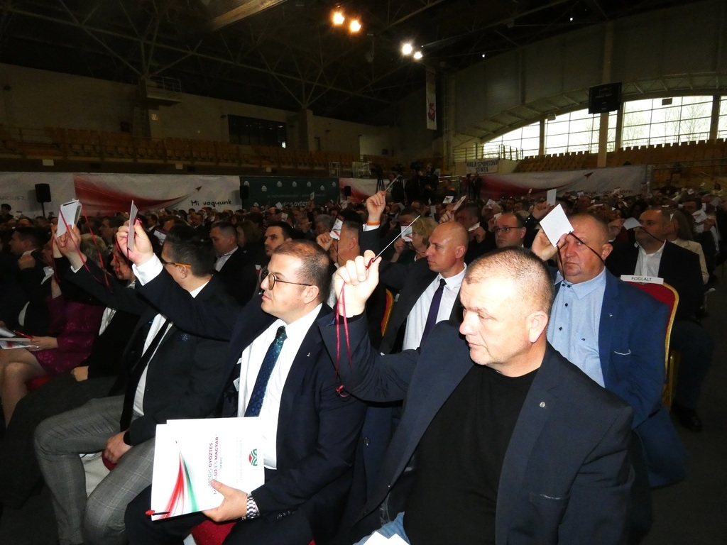 Zentán tartja tisztújító közgyűlését a Vajdasági Magyar Szövetség ...